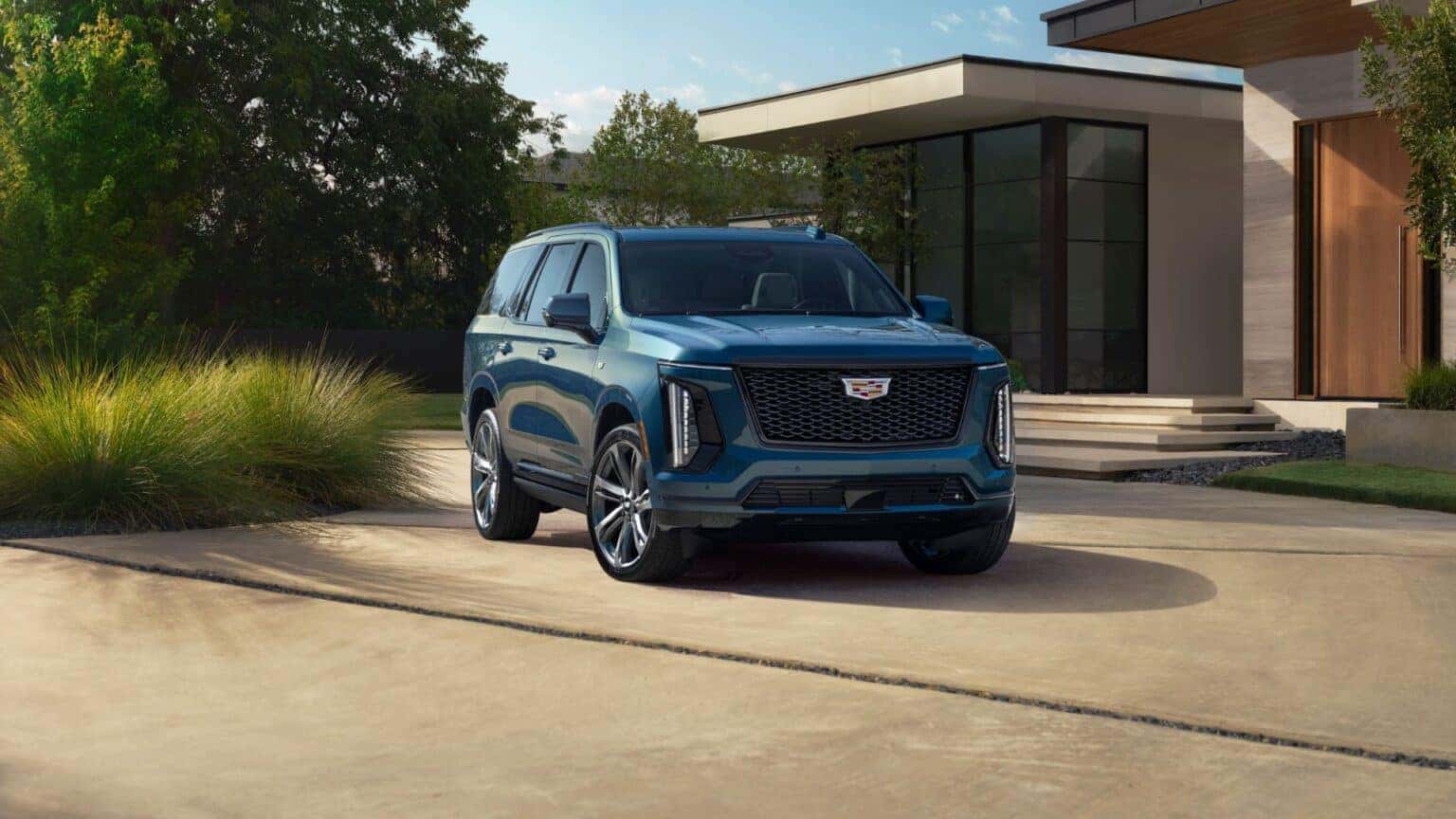 Cadillac Escalade vs. Escalade-V: What’s the Difference? | Jim Hudson ...