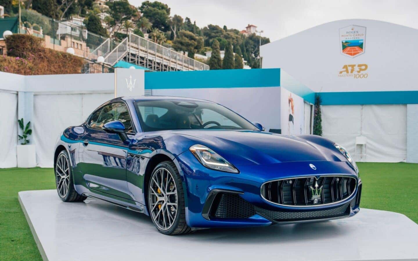Stilvolle 2024 Maserati Granturismo Bilder