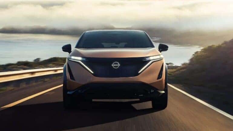 What Comes in the 2025 Nissan Aryia Platinum? I Maus Nissan