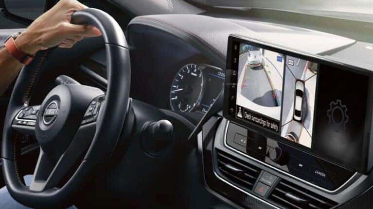 Great Interior & Tech Features Of The 2025 Nissan Altima l Maus Nissan