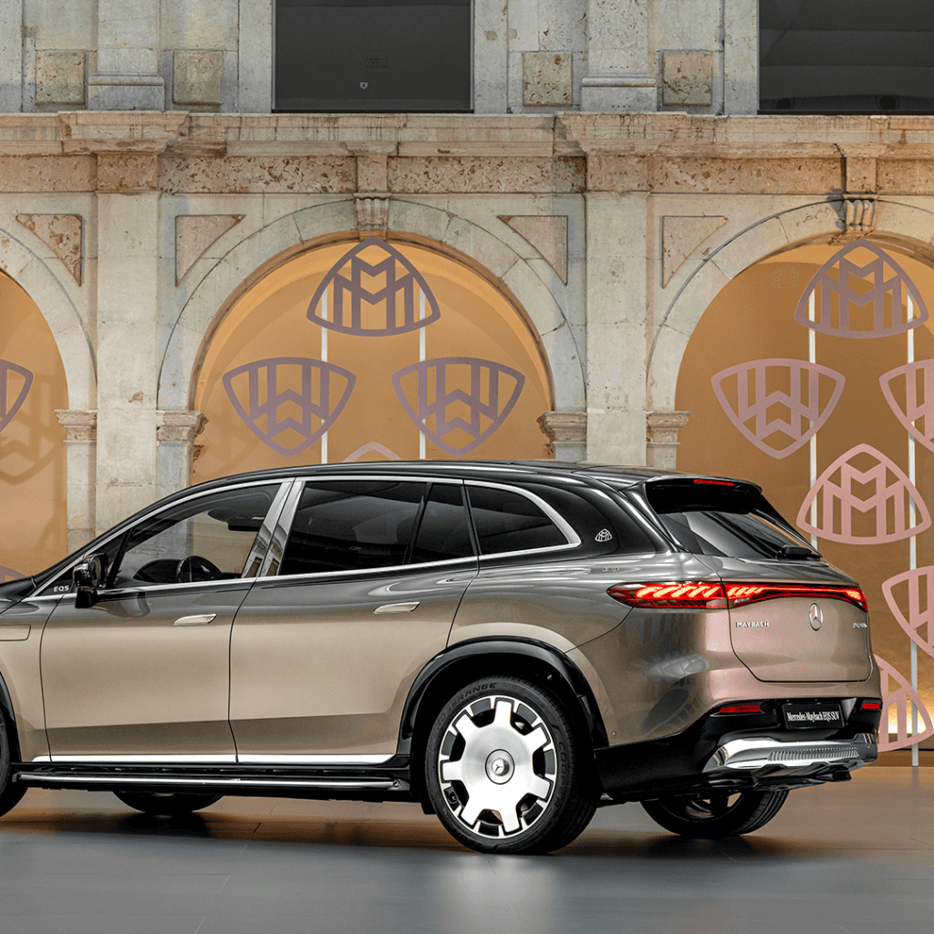 World Premiere All Electric: Mercedes-Maybach EQS | Mercedes-Benz of ...