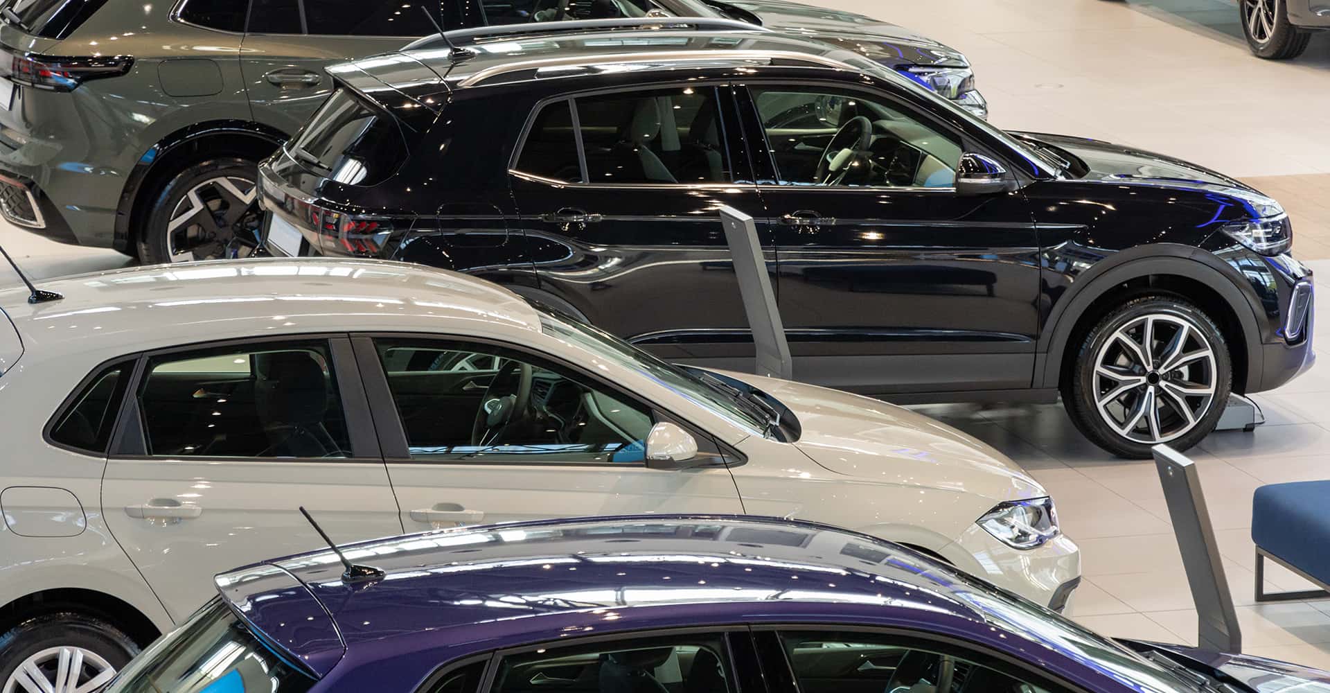 Car-dealership-selling-new-cars-store-showroom - Suntrup Automotive Group