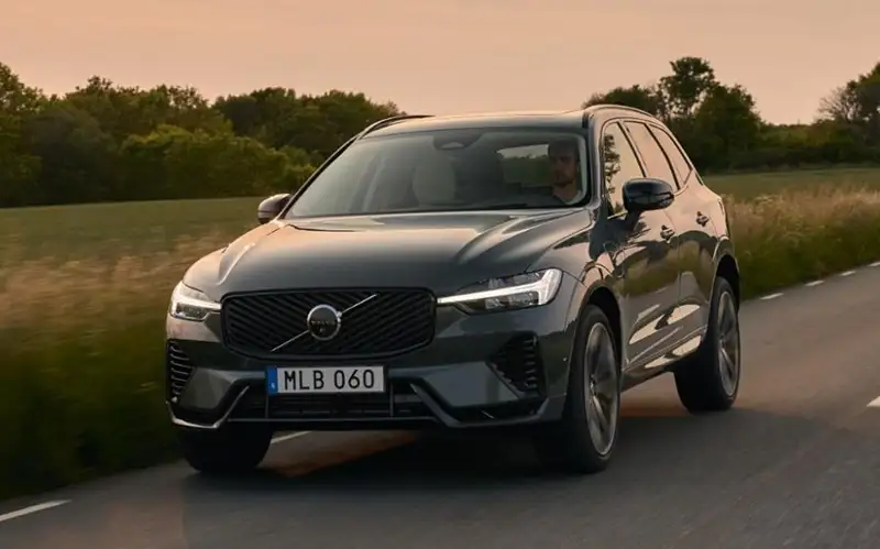 Volvo B5 vs B6 - 2026 Engine Comparison Guide with MPG, HP, & Torque